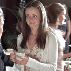 Rory Gilmore Pfps and Icons - For Discord, Instagram & TikTok