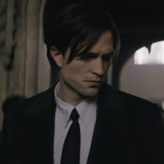 Bruce Wayne Pfp by Bella