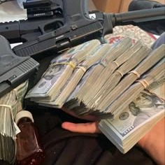 Money Pfps and Icons - For Discord, Instagram & TikTok