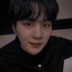 Yoongi 4 Pfp by Maxvraak