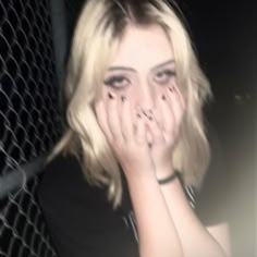 Soft Grunge Pfps and Icons - For Discord, Instagram & TikTok