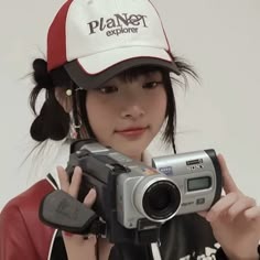 Hanni Newjeans Pfp by Bella