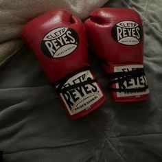 Boxing Gloves Pfp by _justhope_