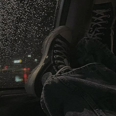 Grunge Aesthetic Pfps and Icons - For Discord, Instagram & TikTok