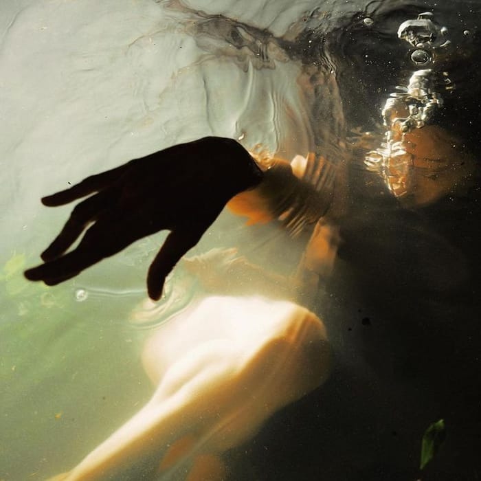 Sad Aesthetic Profile Avatar Pfp by noé