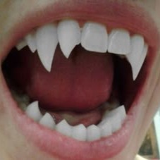 Fangs Pfp by denxfn2024