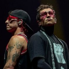 Twenty One Pilots Pfp by xXDevilBoyXx