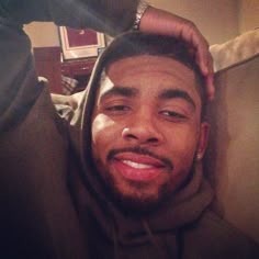 Kyrie Pfps and Icons - For Discord, Instagram & TikTok