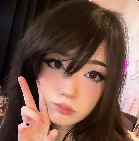 Emiru 8 Pfp by ud_lord