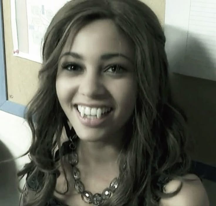 Spooky 33 Pfp by Twiz